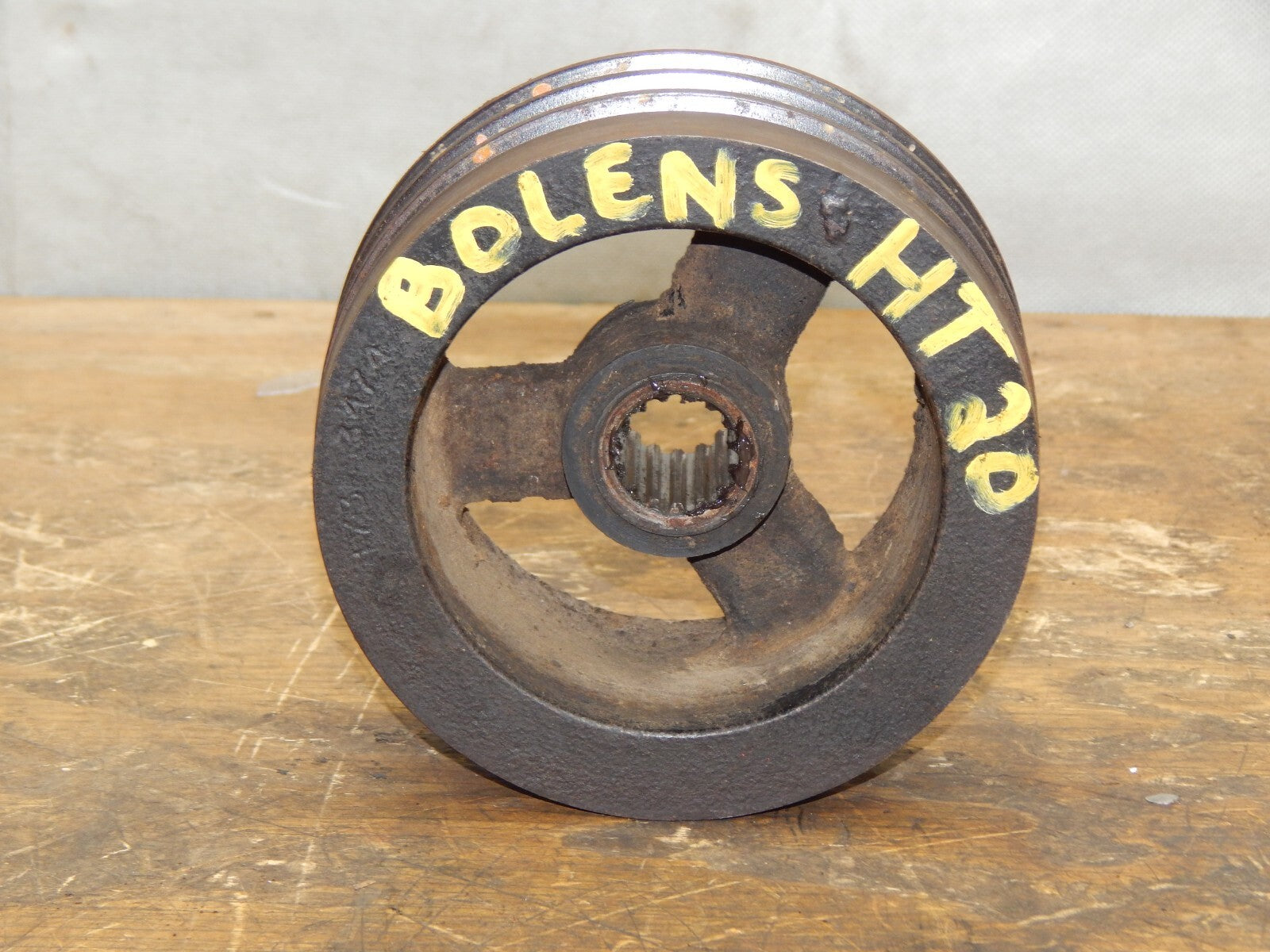 FMC Bolens HT20 HT23 Large Frame Tractor Front PTO Sheave Pulley 17185 ...