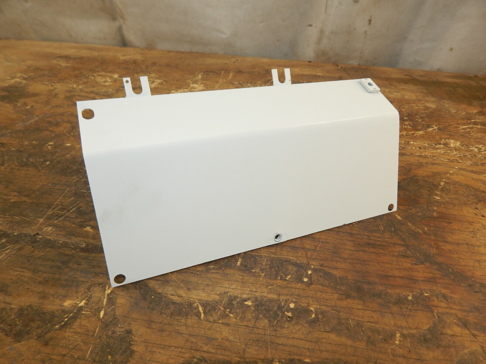 Wisconsin Rear Cover Air shroud RH SE125 – Adams Small Engine LLC