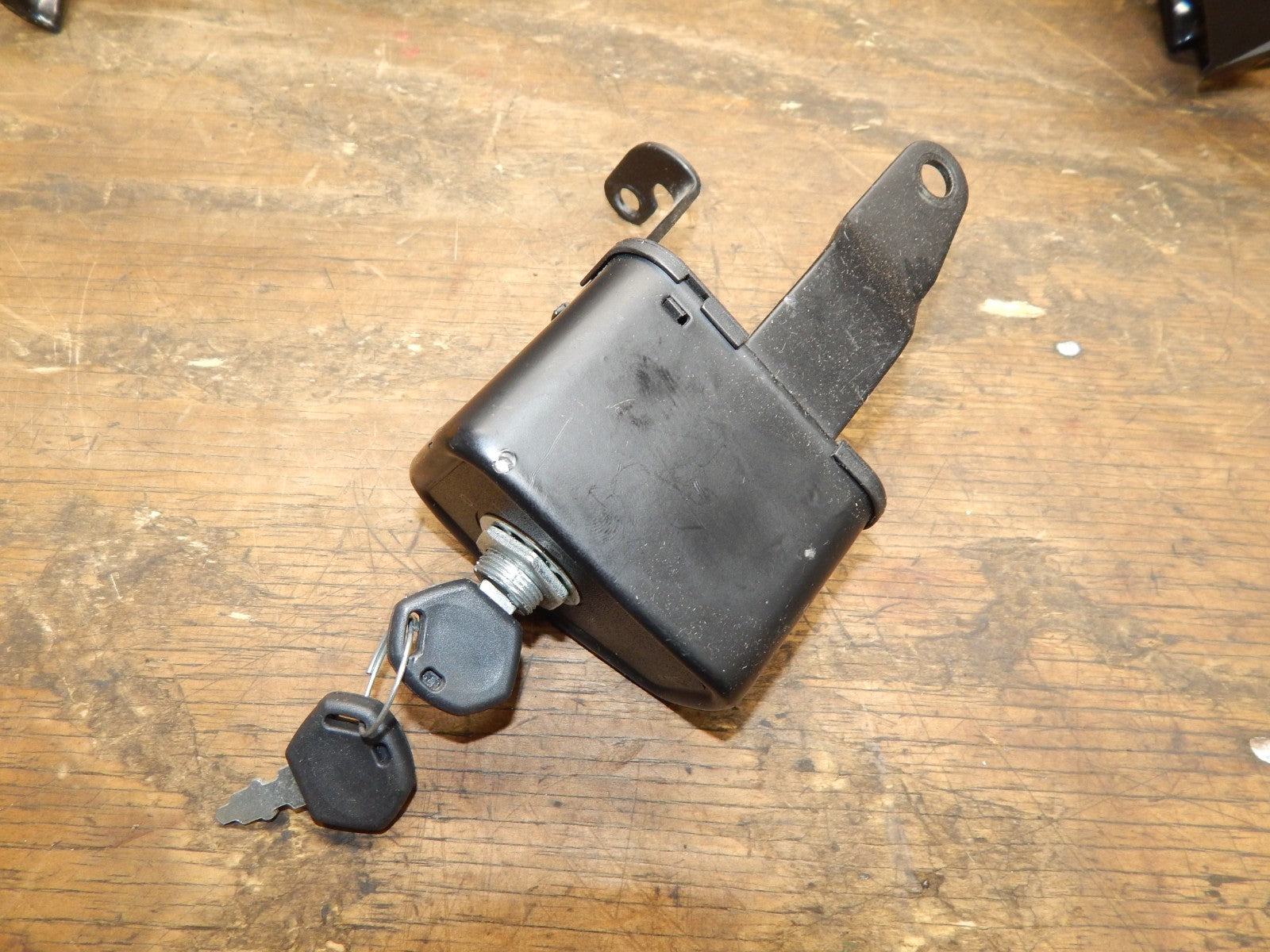 Genuine OEM Kohler KIT KEY BOX ASSEMBLY part# 17 081 115-S – Adams ...