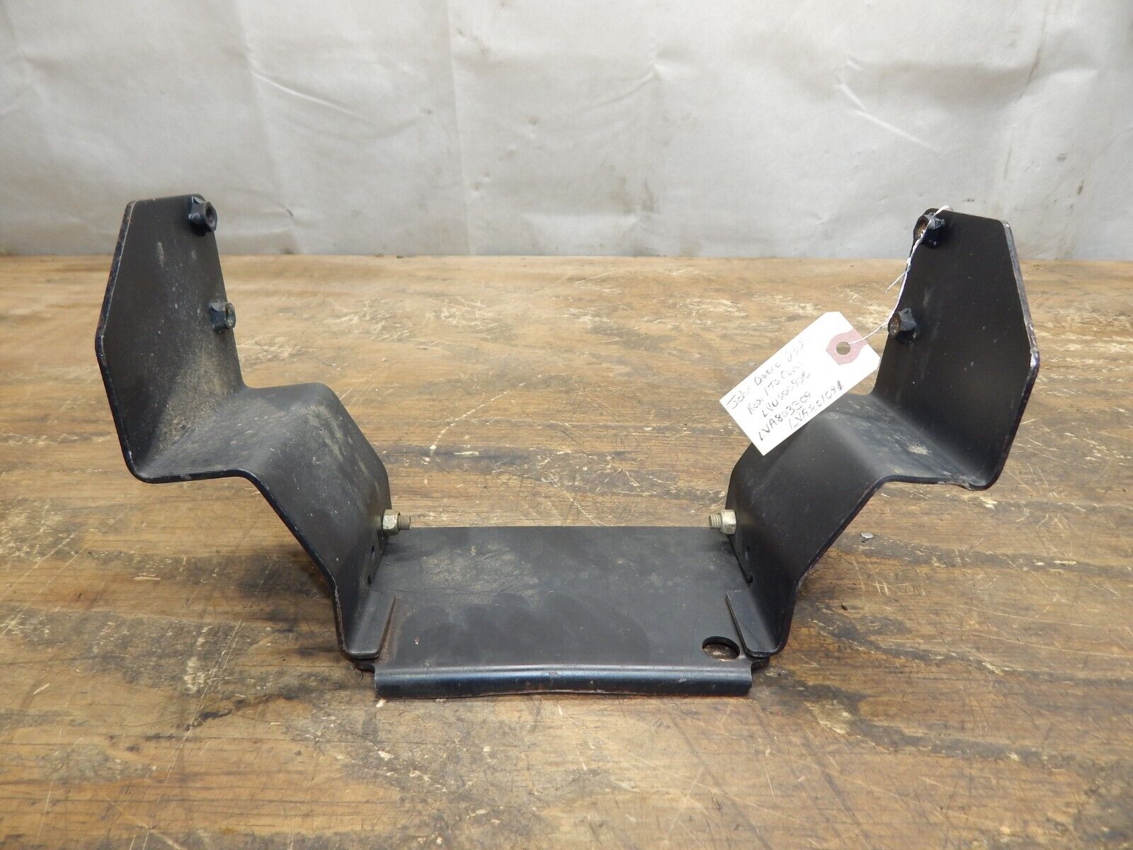 John Deere 2305 Sub-Compact Rear PTO Cover LVU800905 LVA803309 LVA8010 ...