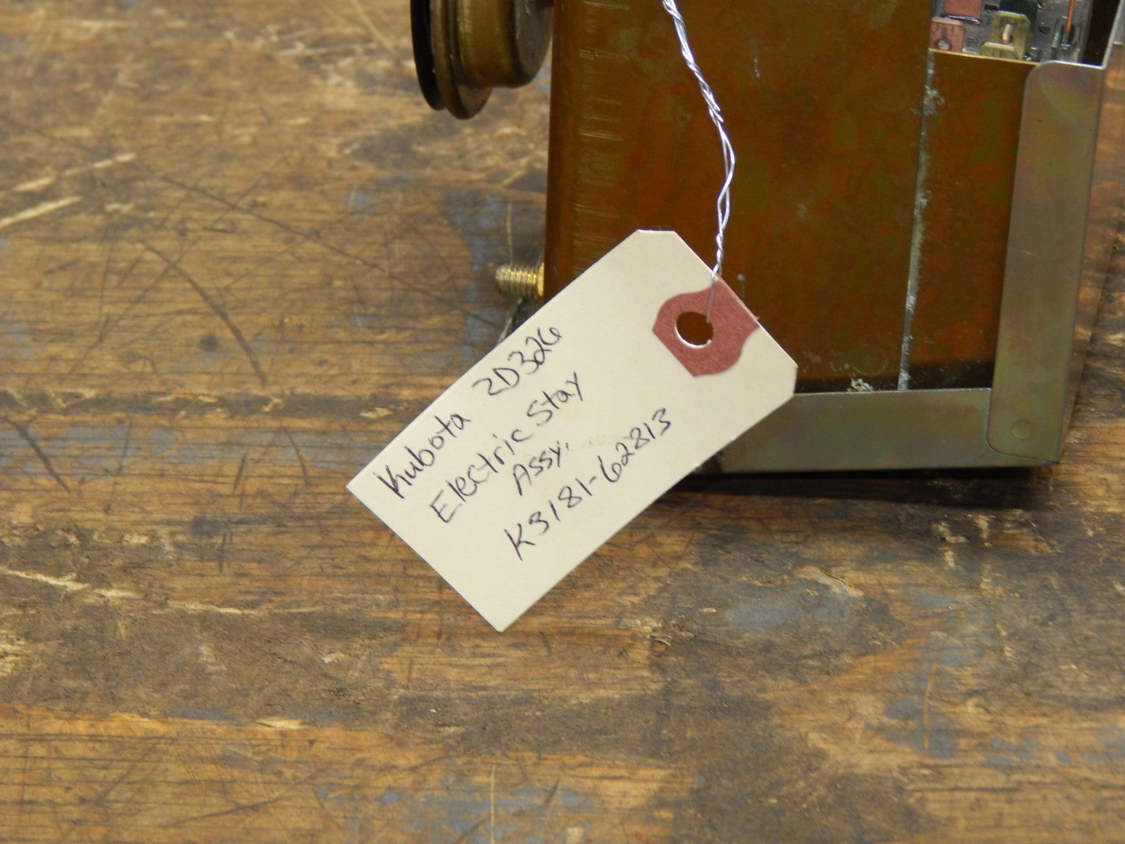 Kubota ZD326 Zero Turn Mower Relay Fuse Box Horn Cover K3181-62813 ...