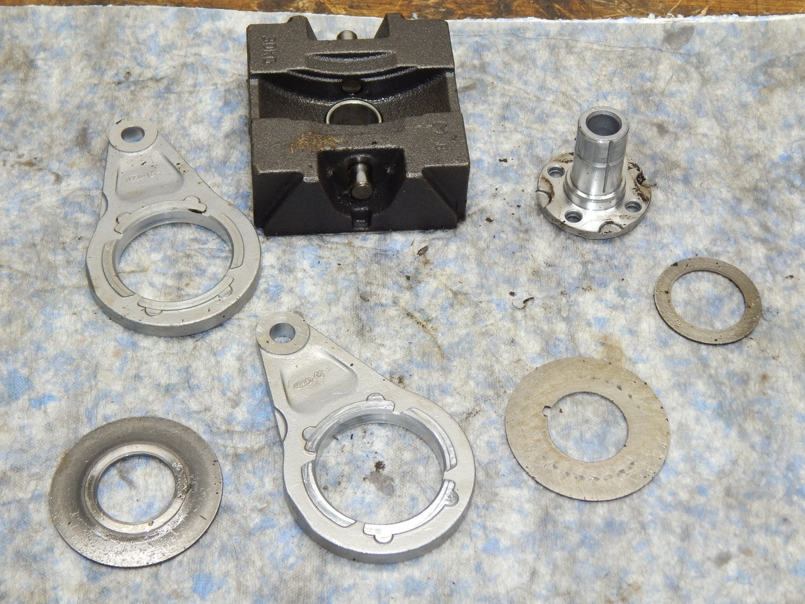 Kawasaki FC540V Counterweight Assembly John Deere Gt275 130426011 ...