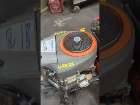 Briggs and Stratton 24hp model 44M777 Intek V-twin (948 hours) vertica ...