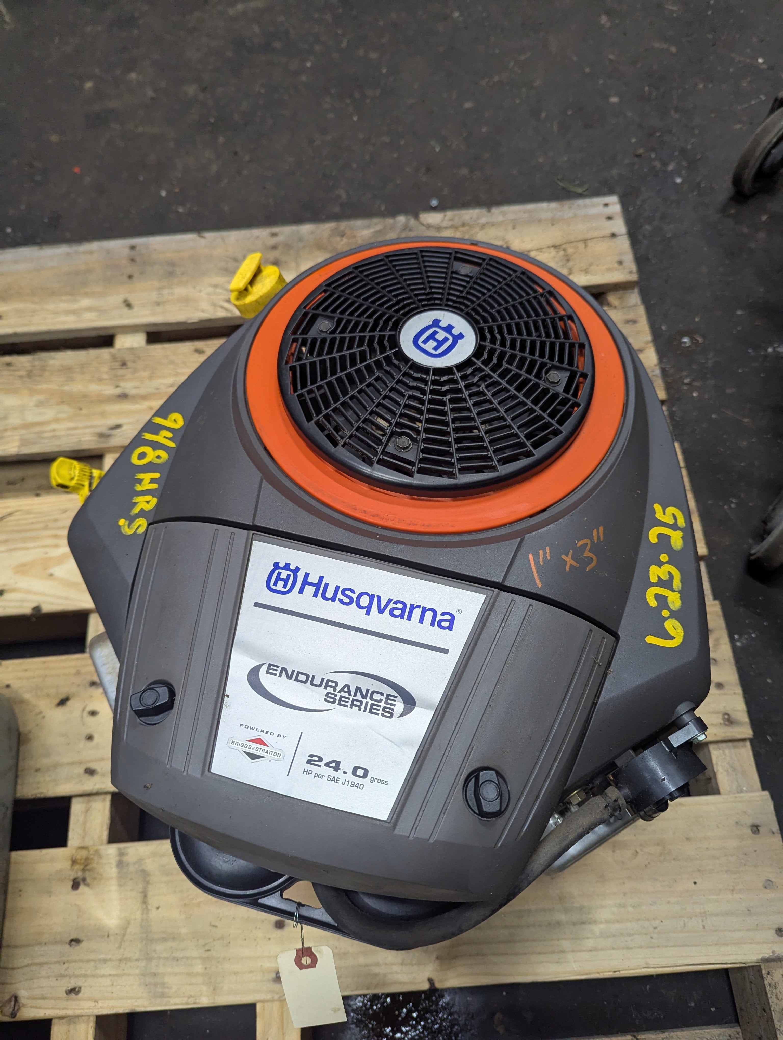 Briggs and Stratton 24hp model 44M777 Intek V-twin (948 hours) vertica ...