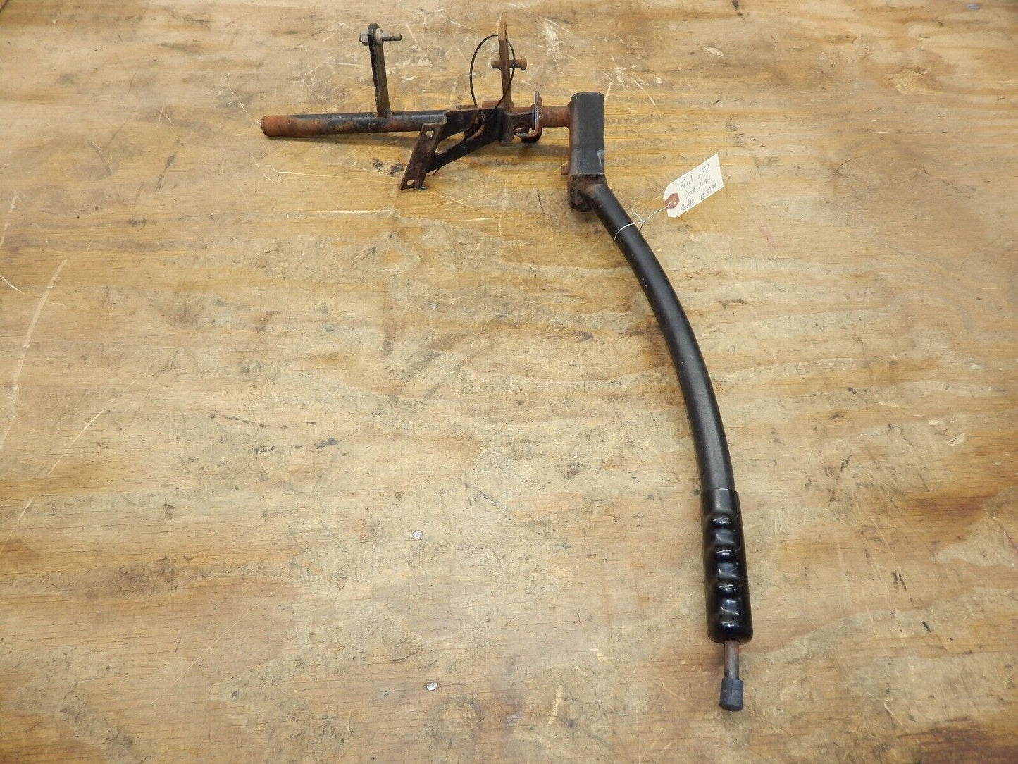 Ford LT8 Garden Tractor Deck Lift Handle – Adams Small Engine LLC