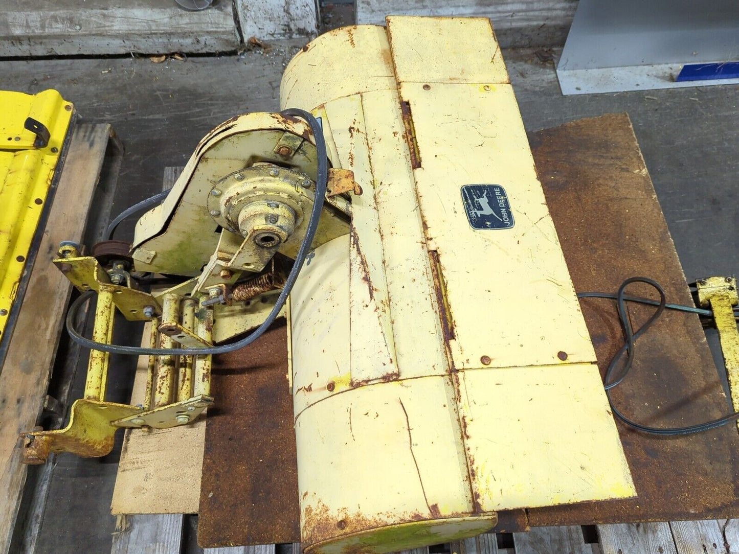 John Deere Model E070 Rear tiller attachment John Deere 208-216 (39 ...