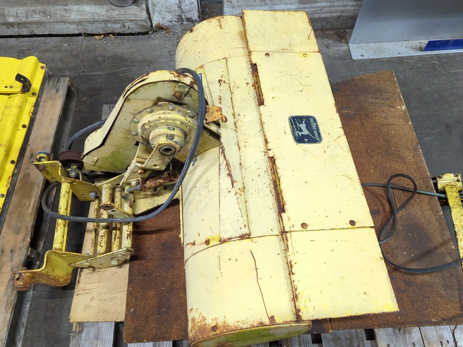 John Deere Model E070 Rear tiller attachment John Deere 208-216 (39 ...