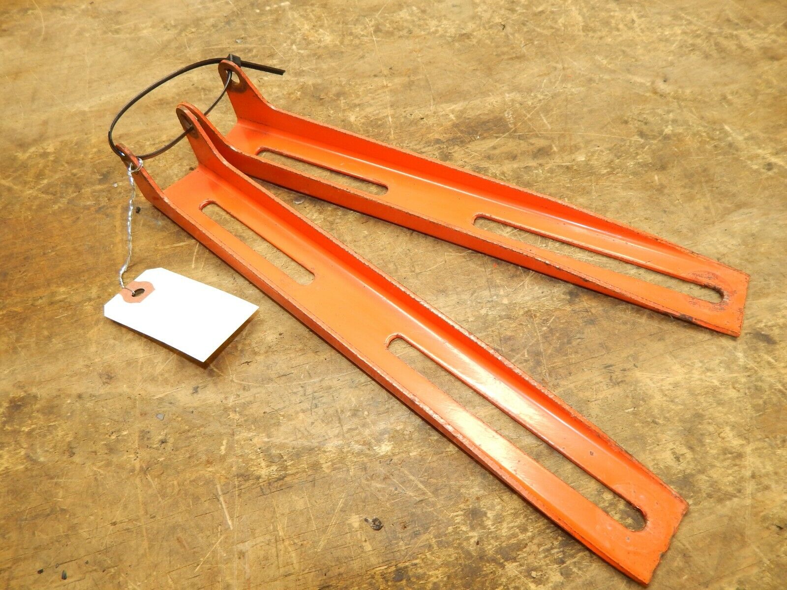 Simplicity 7117 Upper Hinge (QTY 2) 1701598SM – Adams Small Engine LLC