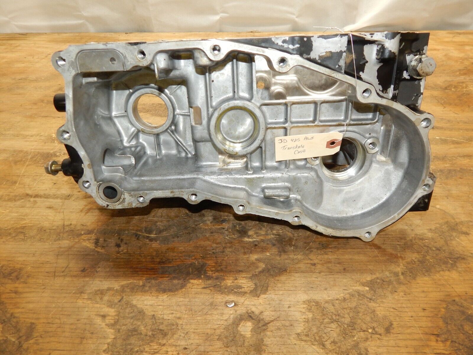 John Deere 425 AWS Transmission Case (Center) – Adams Small Engine LLC