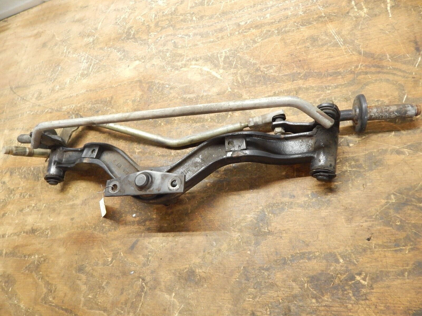 John Deere GT235 Front Axle Assembly AM124578 Tie Rod AM133800 Drag Li ...