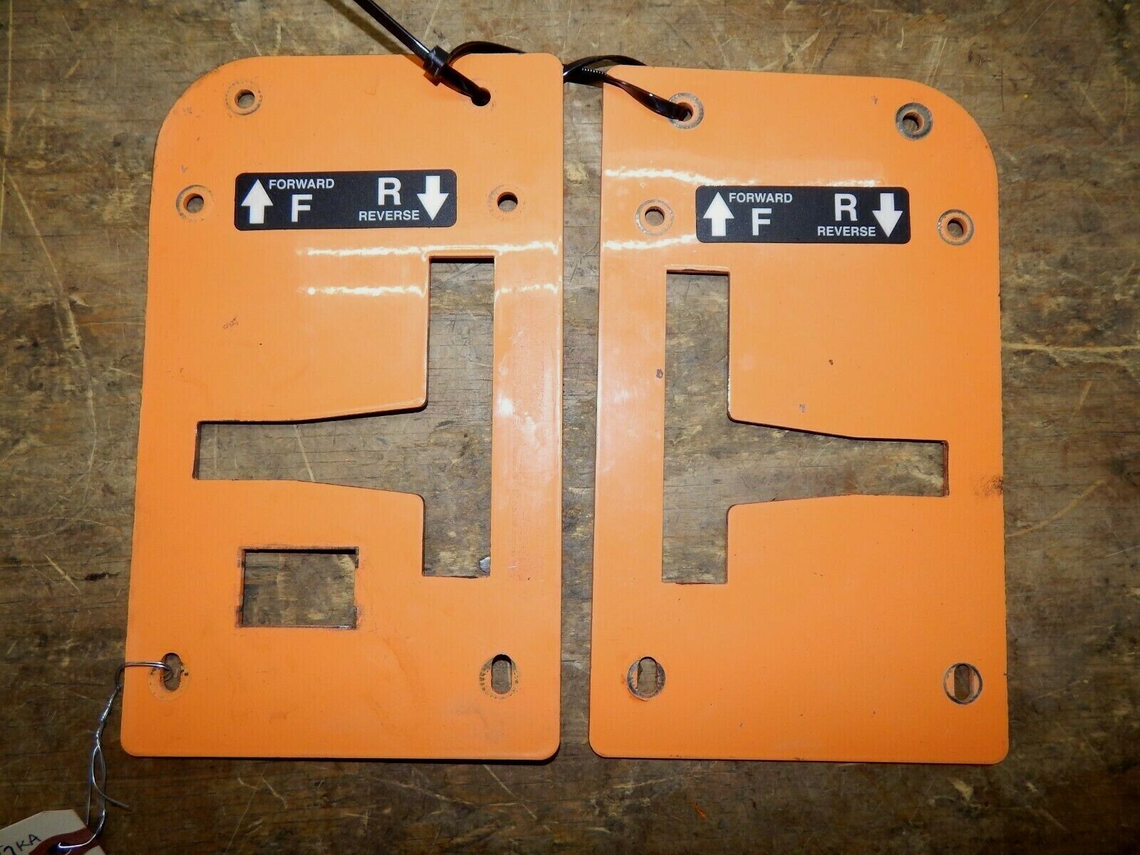 Scag Freedom Z SFZ36-17KA Left/ Right Hand Control Plates 462130, 4621 ...