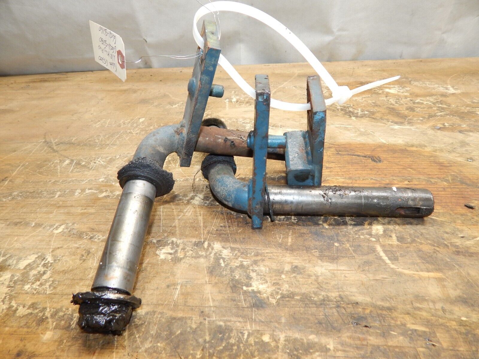 Kubota G5200 Steering Spindles 66021-56180, 66021-56160 – Adams Small ...