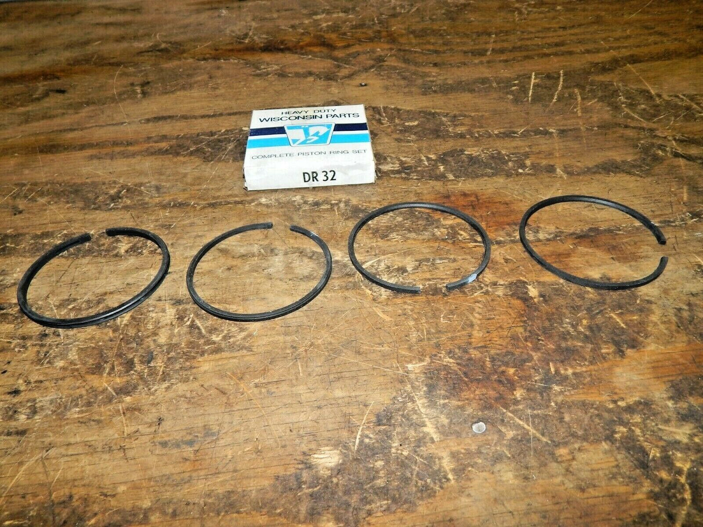 WISCONSIN MOTORS / CONTINENTAL ENGINES DR32 RING PISTON SET – Adams ...
