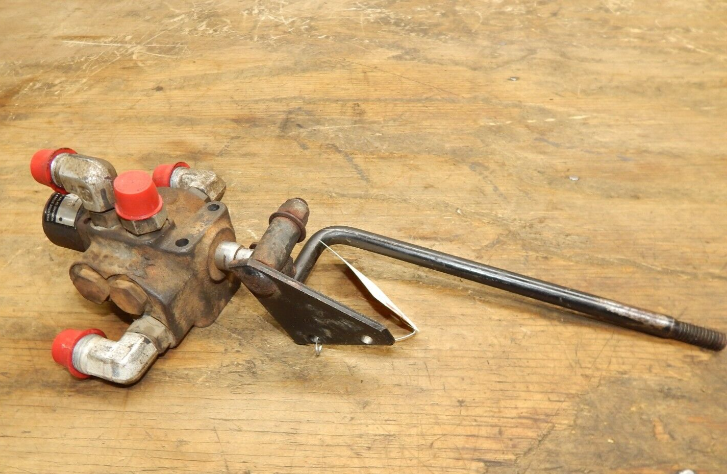 Toro Reelmaster 216 Hydraulic Lift Valve Assembly – Adams Small Engine LLC